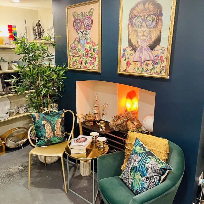 FARA Charity shop - Kensington - FARA UK