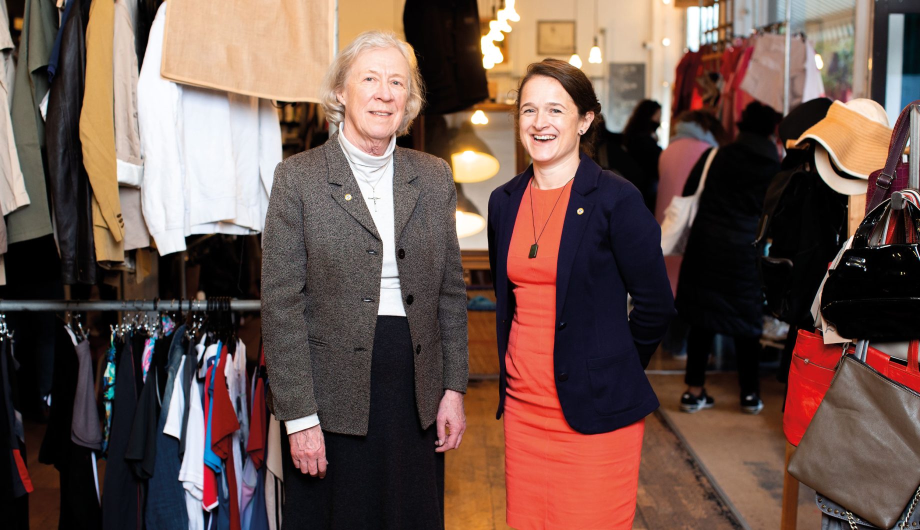 FARA Charity - A family for those without