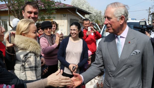 FARA Charity - A family for those without